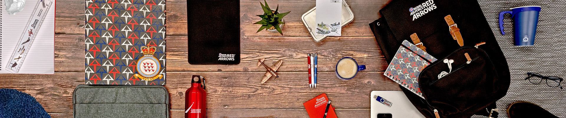 RAF Stationery | Red Arrows Laptop Case and iPad Sleeve | RAFATRAD ...