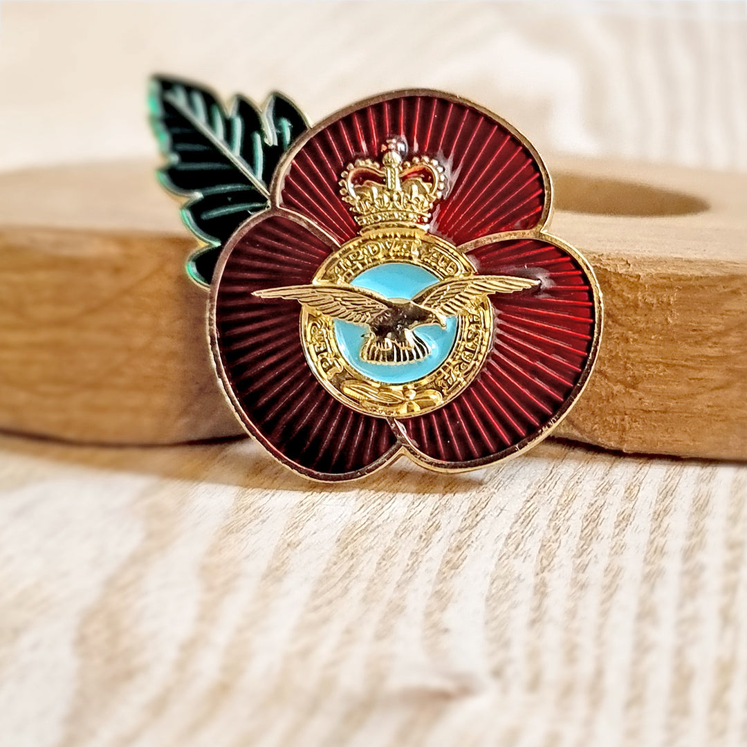 POPPY PIN WITH RAF EMBLEM - RAFATRAD